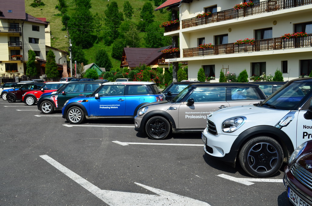 Intalnirea anuala a posesorilor de autoturisme MINI din Romania